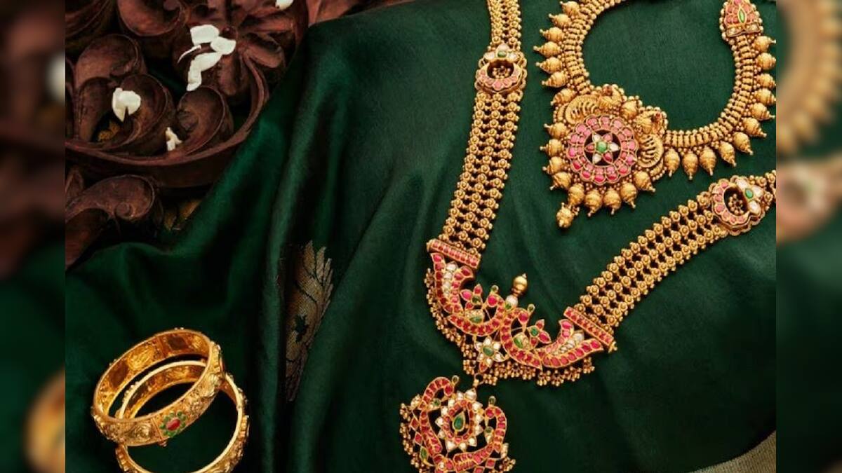 Fall in gold price on 3rd september tuesday, সোনার দামে পতন , দেখে নিন ...