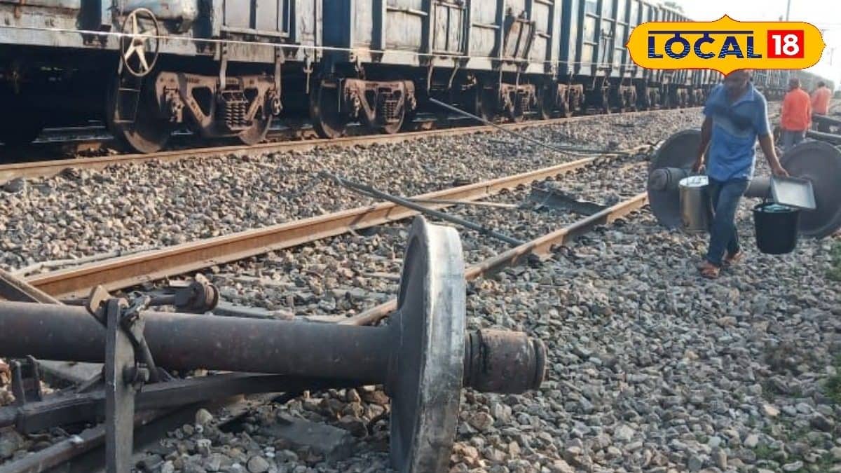 Train Accident ফের ট্রেন দুর্ঘটনা! ওড়িশায় বেলাইন হয়ে উল্টে গেল চলন্ত ...