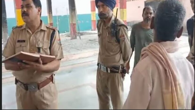 Chhatarpur Suicide Case: নিজেকে বউয়ের সাজে সাজিয়ে নদীতে ঝাঁপ ...