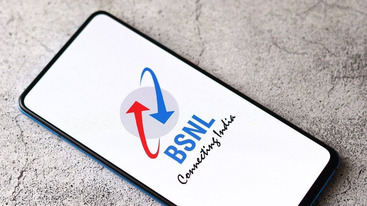 BSNL Recharge Plan: এবার খরচ করলে ১ বছর করতে হবে না রিচার্জ, সস্তার রিচার্জ প্ল্যান আনল BSNL