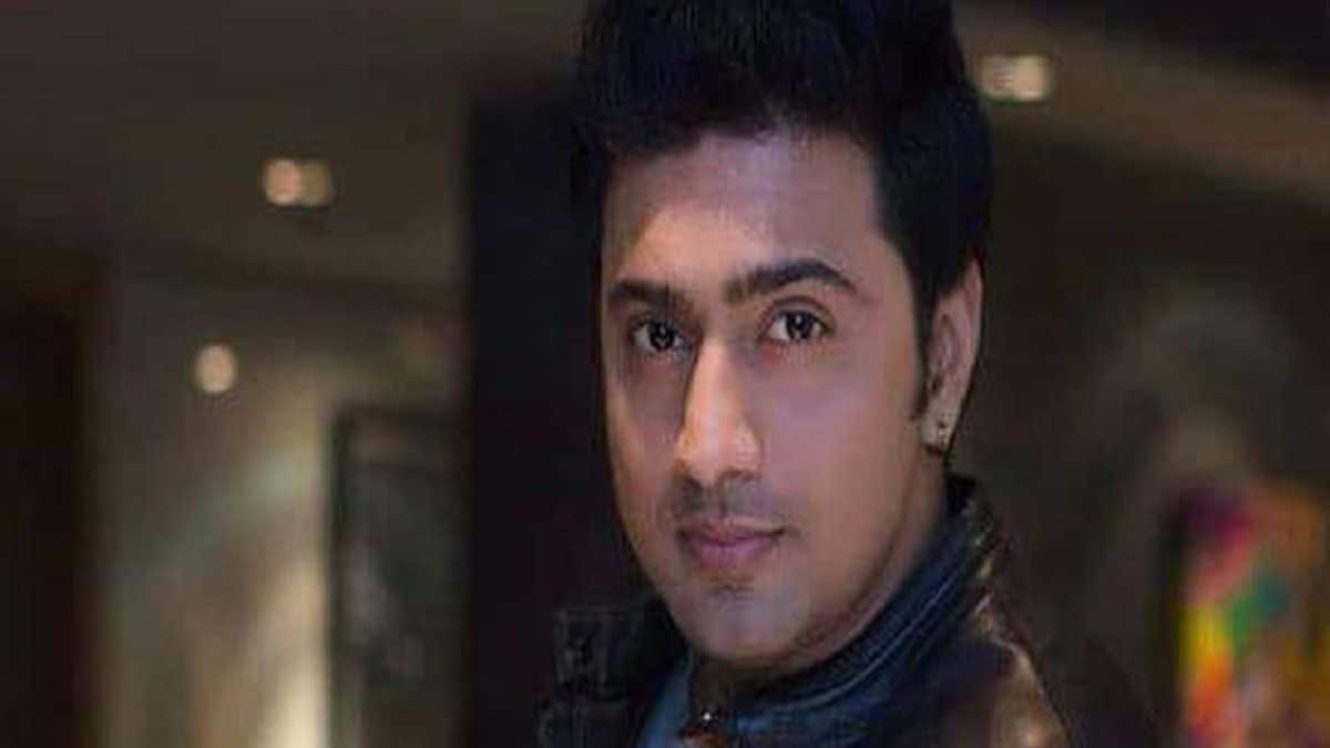 Dev 'পাগলু গাওয়া ভুল হয়েছিল', আফশোস দেবের! কী বললেন তিনি? দেখুন ...