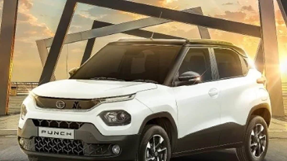 Base Model vs Top Model of a Vehicle feature of base model car vs top ...