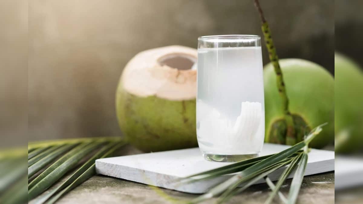 Coconut Water Side Effects: নারকেলের জল এই ৫ ধরনের মানুষের জন্য বিষের ...