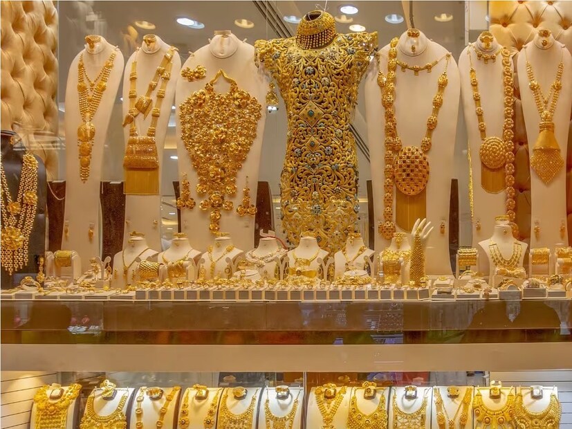 Gold price drop: সস্তা হল সোনা দেখে নিন ১ গ্রাম কিনতে কত কম খরচ হবে ...