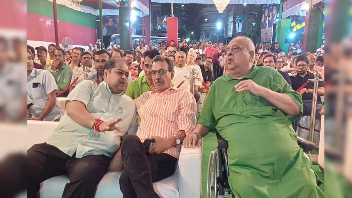 Mohun Bagan Tutu Bose: হুইলচেয়ারে করে ভোট প্রচারে ! হাউজফুল ফার্স্ট শো ...
