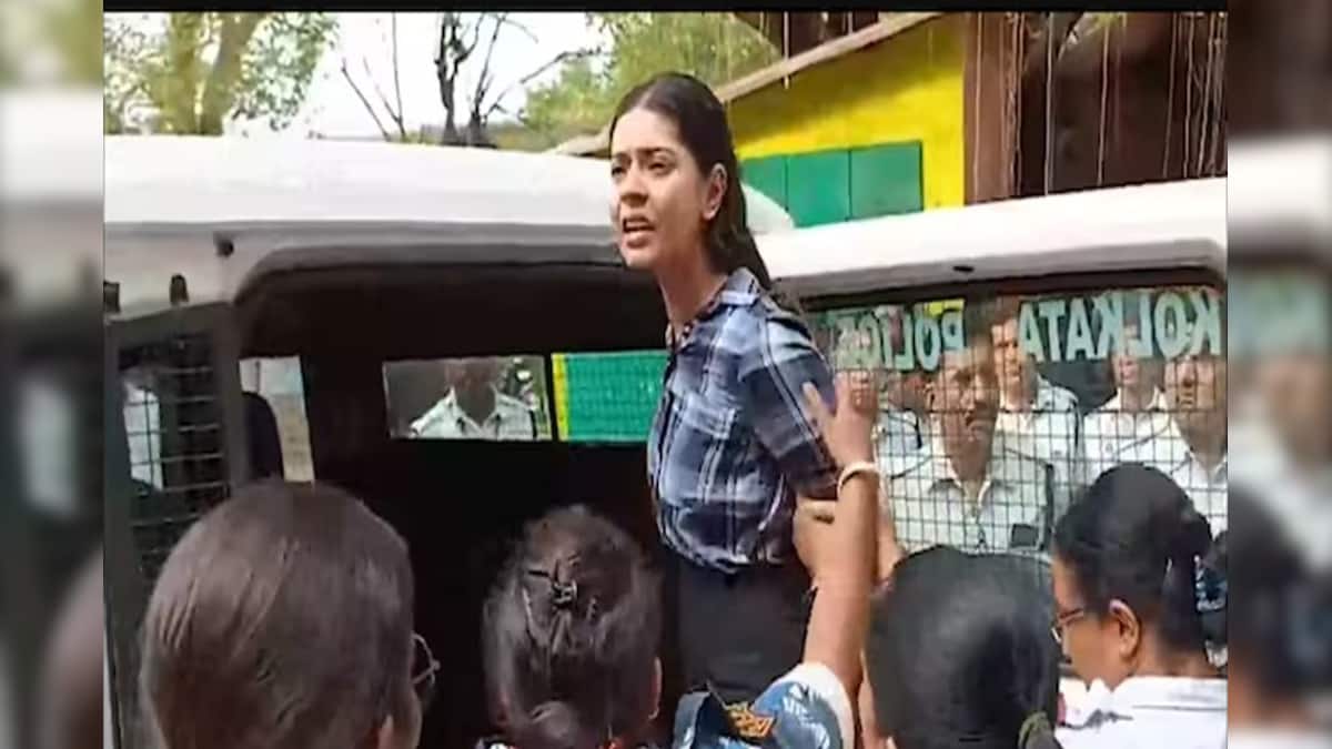 Sharmistha Panoli Arrest: 'এটা গণতন্ত্র?' আলিপুর আদালত চত্বরে চিৎকার ...