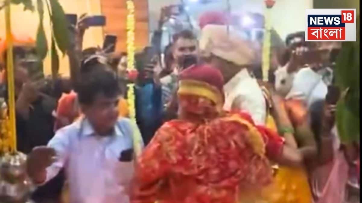 Viral Marriage News: ভালবাসার জয়! হাসপাতালে বিয়ে, অসুস্থ পাত্রীকে ...