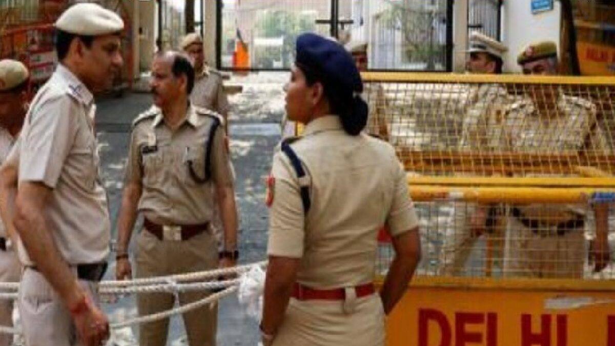 High Alert in Delhi: হাই অ্যালার্ট জারি দিল্লিতে! পুতিনের ভারত সফরের ...