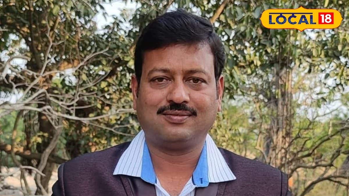 Jibon Krishna Saha: ‘চার লক্ষ দিয়েছি, অন্তত ২ লক্ষ ফেরান’! টাকা নিয়ে ...