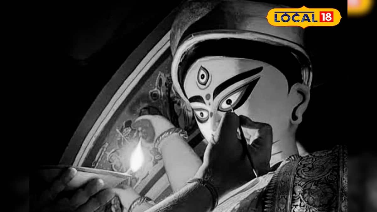 Durga Puja Special: যজ্ঞের অঙ্গারে হত চক্ষুদান, অম্বিকানগর রাজবাড়িতে ...