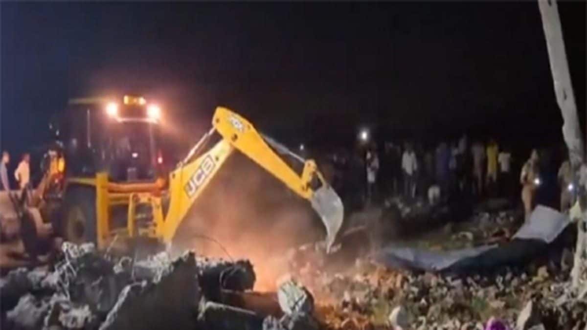 Ayodhya Blast উত্তরপ্রদেশের অযোধ্যায় ভয়াবহ বিস্ফোরণ! মৃত্যুমিছিল ...
