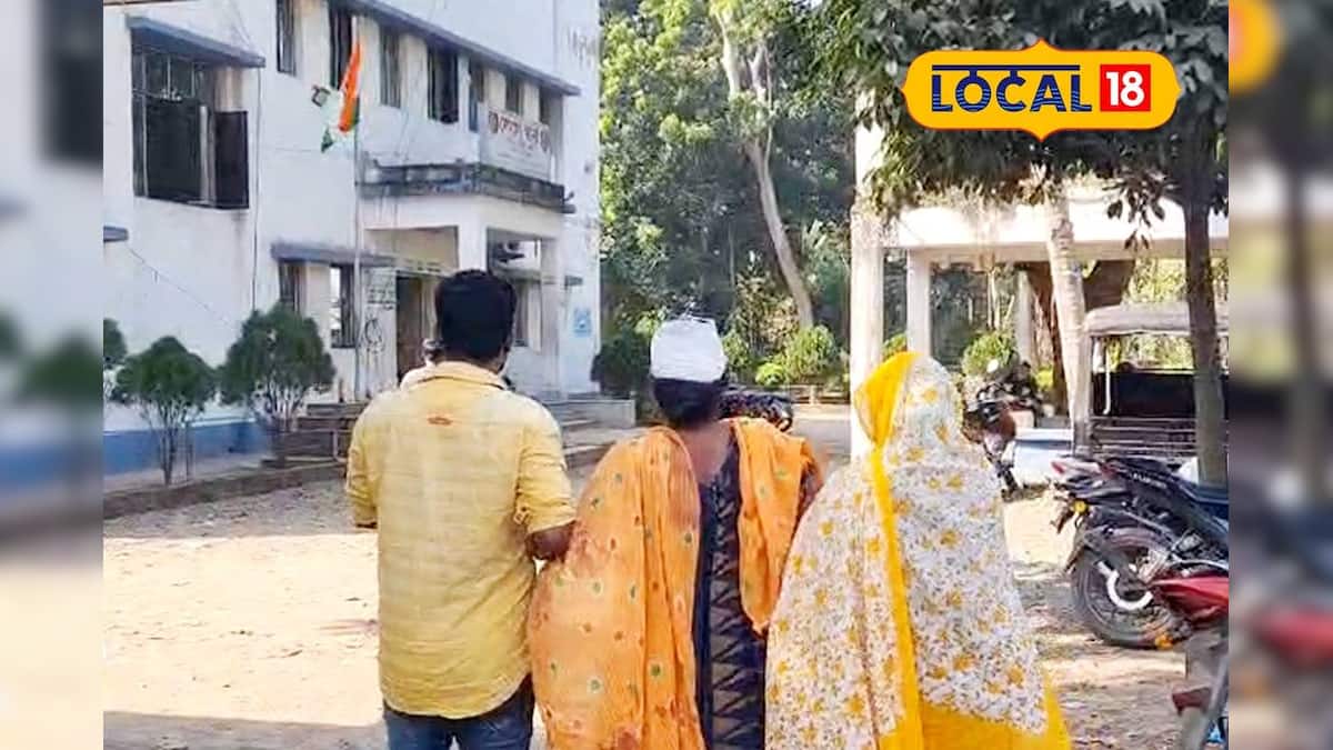 North 24 Parganas News: বাড়ির পিছনে মদের আসর! প্রতিবাদ করায় গৃহবধূকে এলোপাথাড়ি মার, মাথায় ...