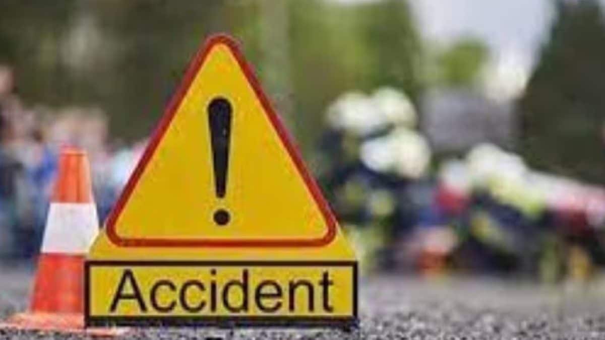Accident: চন্দনেশ্বর মন্দিরে যাওয়ার পথে বিপত্তি! বেলদায় সড়ক ...