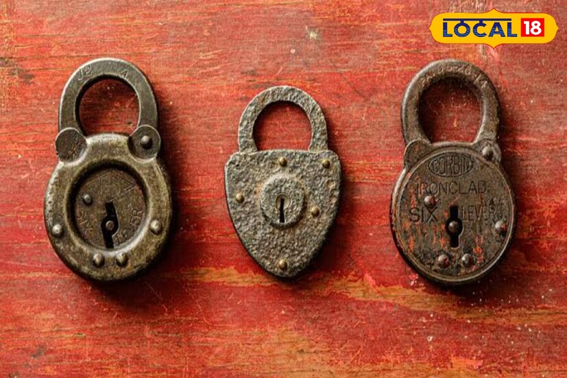 Lock & Key: ফুলতোলা নক্সার বাহারি তালাচাবি রক্ষা করত নবাবি কোষাগার ...