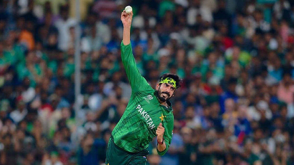 Pak bowler usman tariq bowling action controversy : পাকিস্তানি বোলার ...
