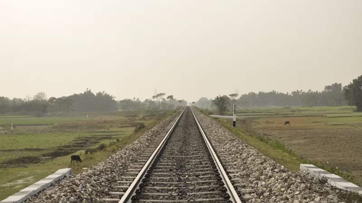 Indian Railways ভারতীয় রেলের বড় পদক্ষেপ, হাওড়া-গোঘাট লাইনে যাত্রীদের ...