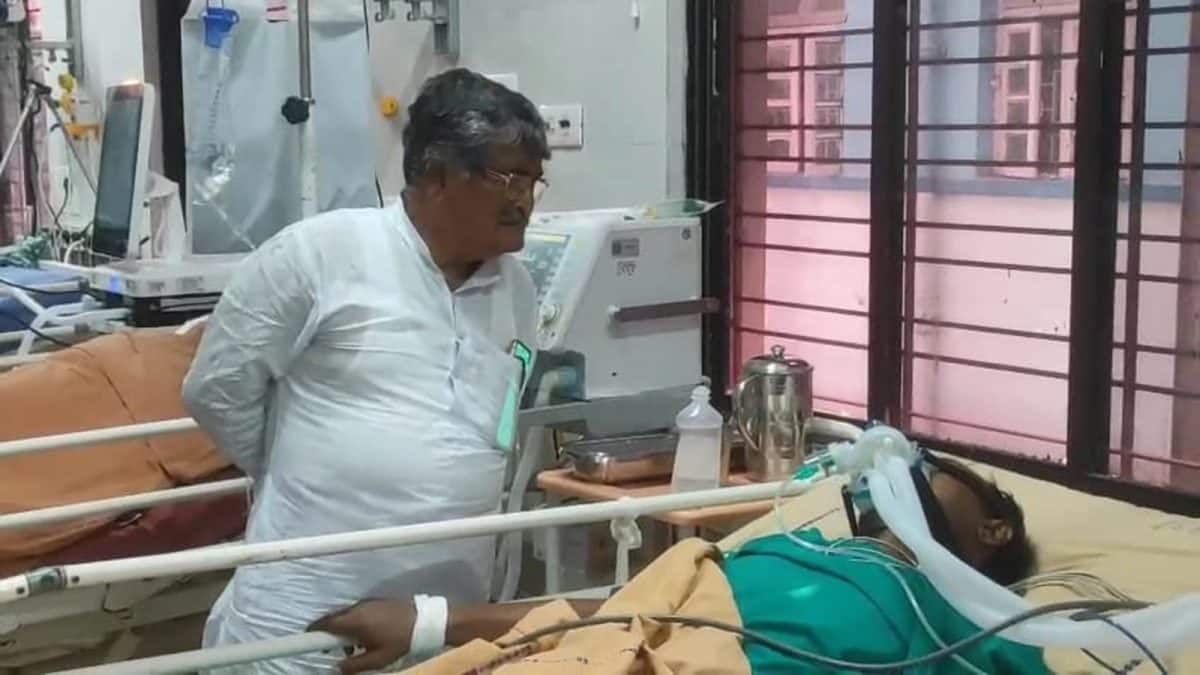Chinsurah News: দু বছর আগে লাঠি নিয়ে তেড়ে গিয়েছিলেন, সেই বিজেপি ...