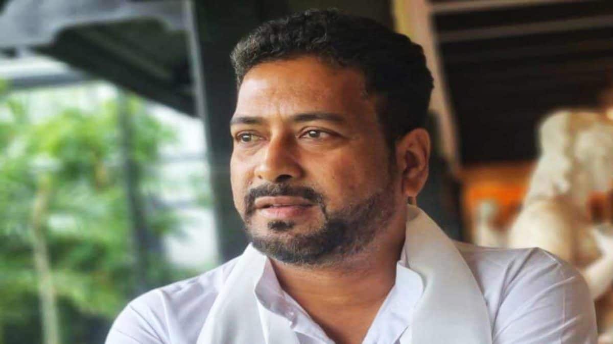Shankar Ghosh BJP: হঠাৎ ভোটের সব প্রচার বন্ধ করে দিলেন শিলিগুড়ির ...