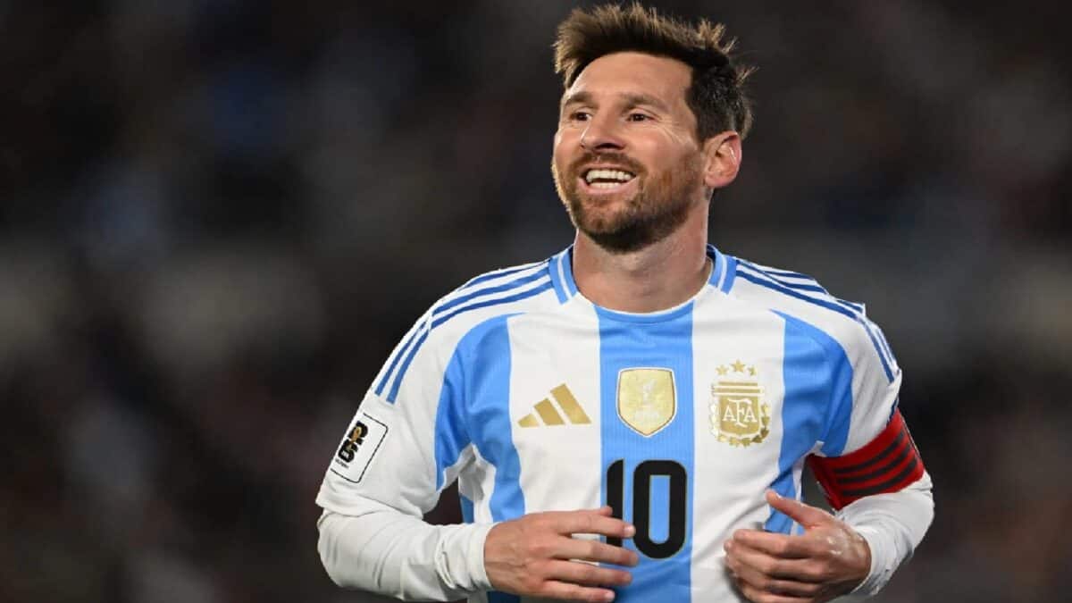 Lionel Messi: এই নিয়ে ষষ্ঠবার! মেসি খেলবেন বিশ্বকাপে, দলে বাদ নয়া ...