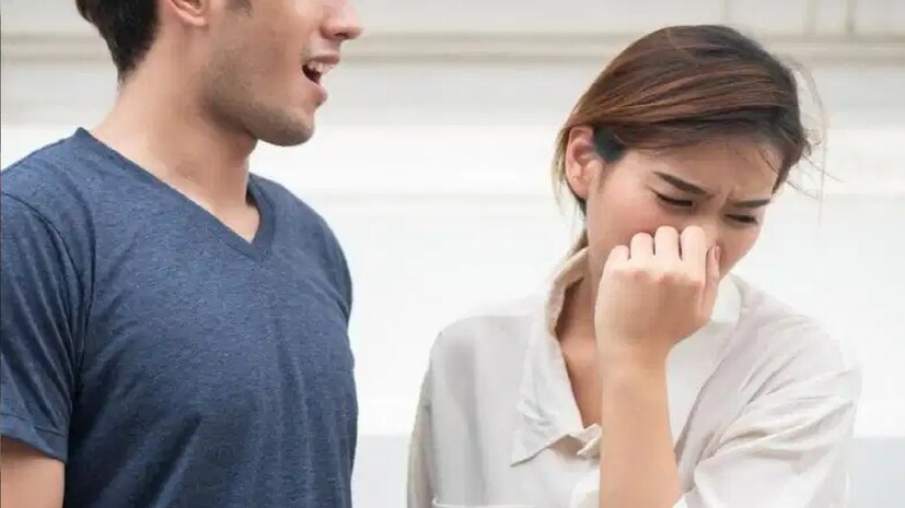 Battle Halitosis: হ্যালিটোসিস- এ আক্রান্ত? কোন ভিটামিনের অভাবে মুখে ...