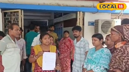 Nadia News: বাথরুমে আধ ঘণ্টা পড়ে রইলেন অসুস্থ যুবক, মা-দিদির ...