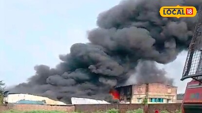 South 24 Parganas Fire: নরেন্দ্রপুরের কালি কারখানায় বিধ্বংসী আগুন ...