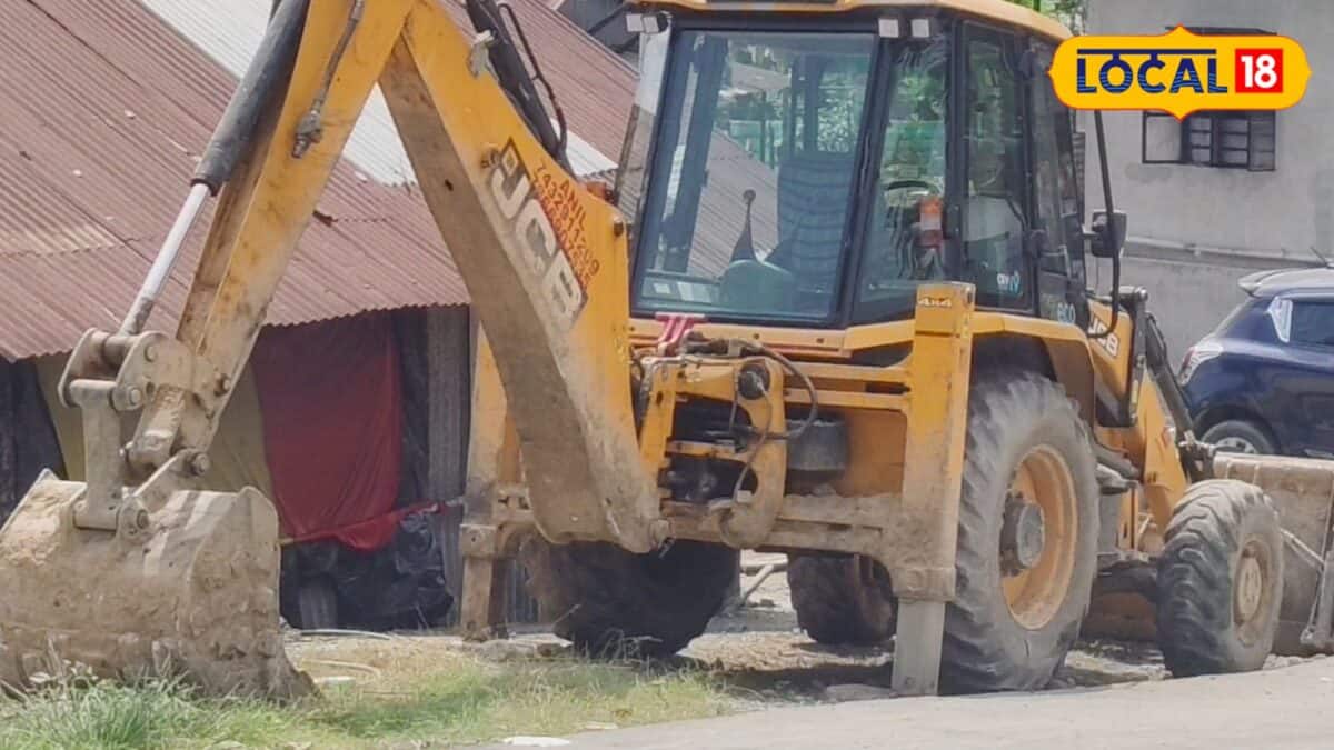 Bulldozer Rent Price: বাংলায় রাতারাতি ট্রেন্ডিং ‘বুলডোজার’! মালিক ...