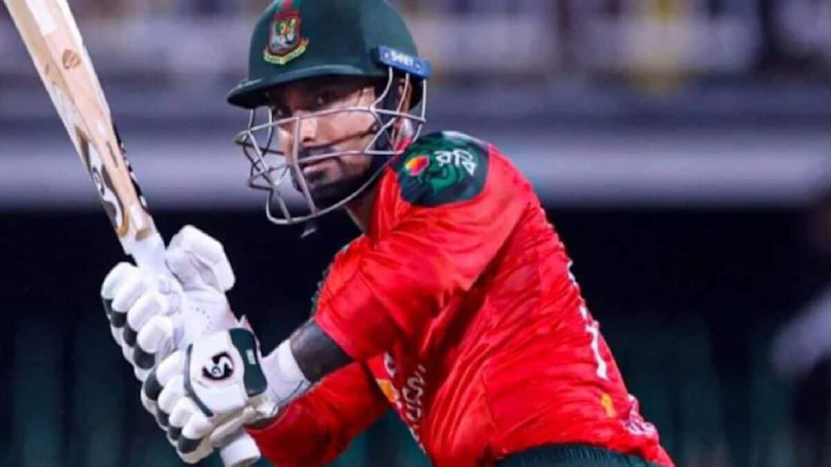 'ঘরের বাইরে বন্দুক হাতে...!' পাকিস্তানের আসল রূপ ফাঁস করে দিলেন ...