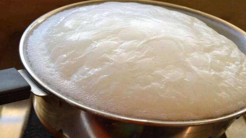 Prevent Milk Spilling: দুধ ফোটাতে গেলেই উথলে পড়ে একাকার অবস্থা? ট্রাই ...