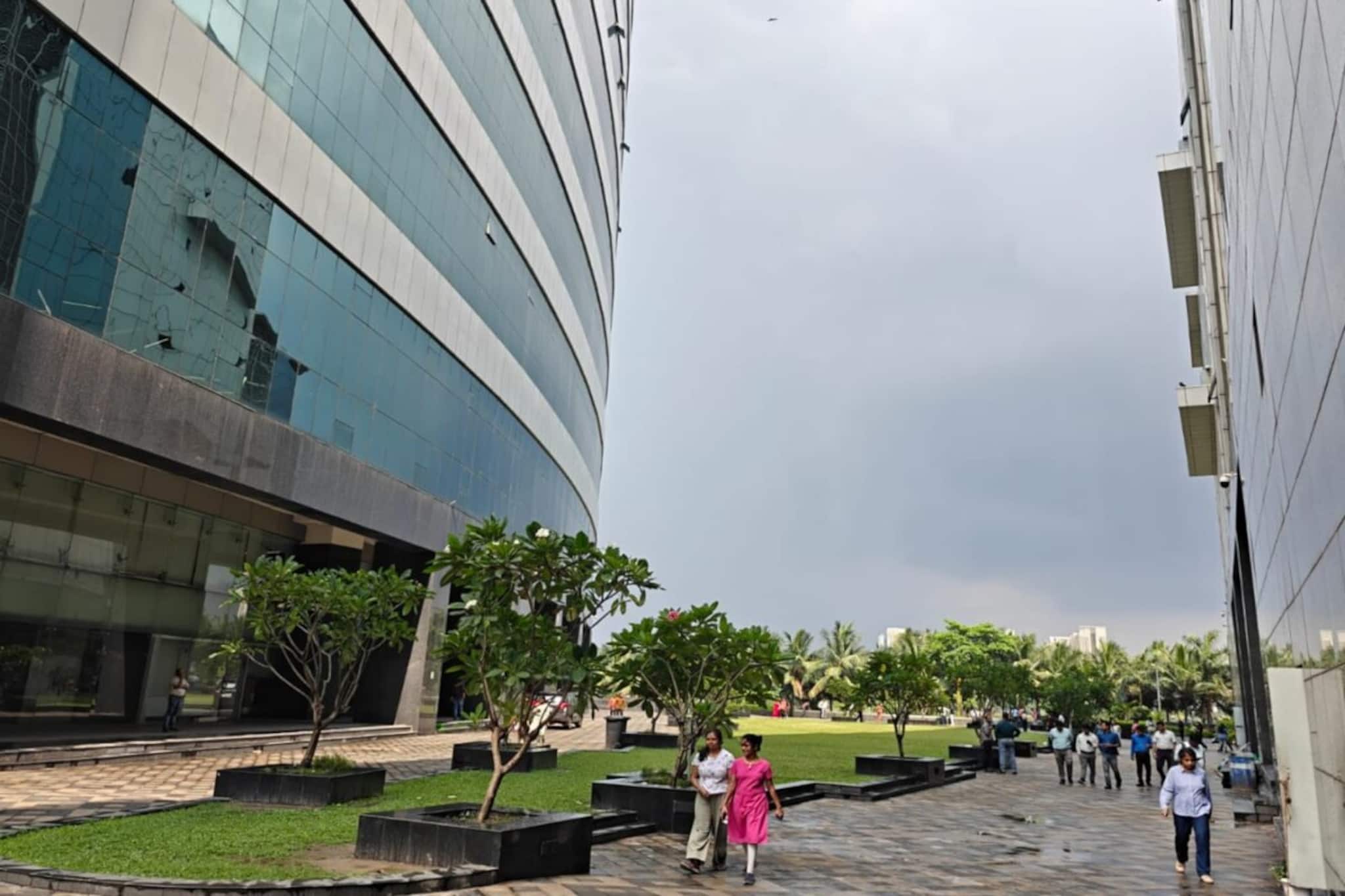 নতুন সাজে সাজছে এয়ারপোর্ট, পরিকাঠামোগত উন্নয়ন কলকাতা বিমানবন্দরে ...
