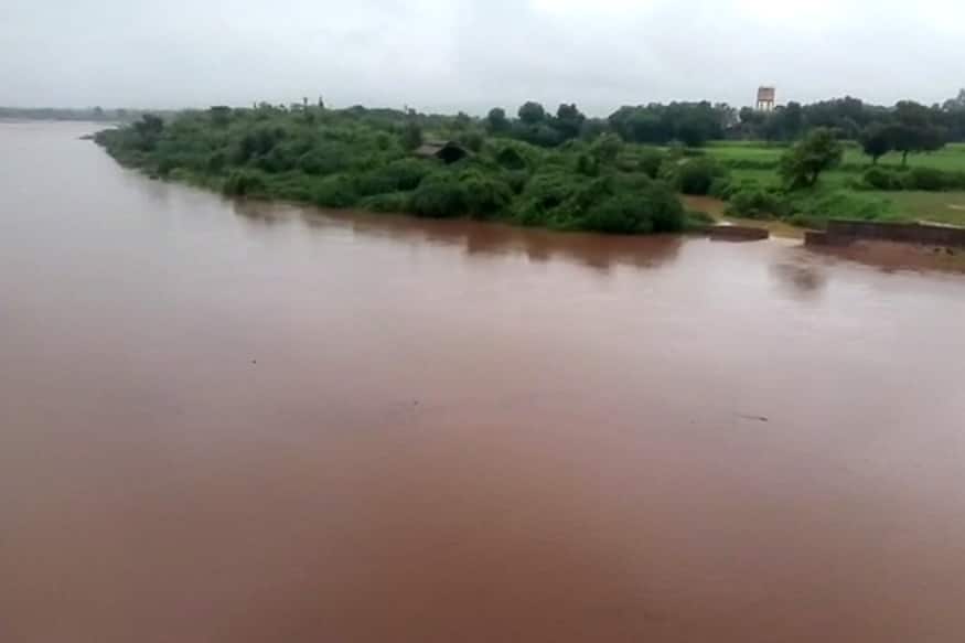 Banaskantha 13 villages of Amirgarh on alert as Banas river receive ...