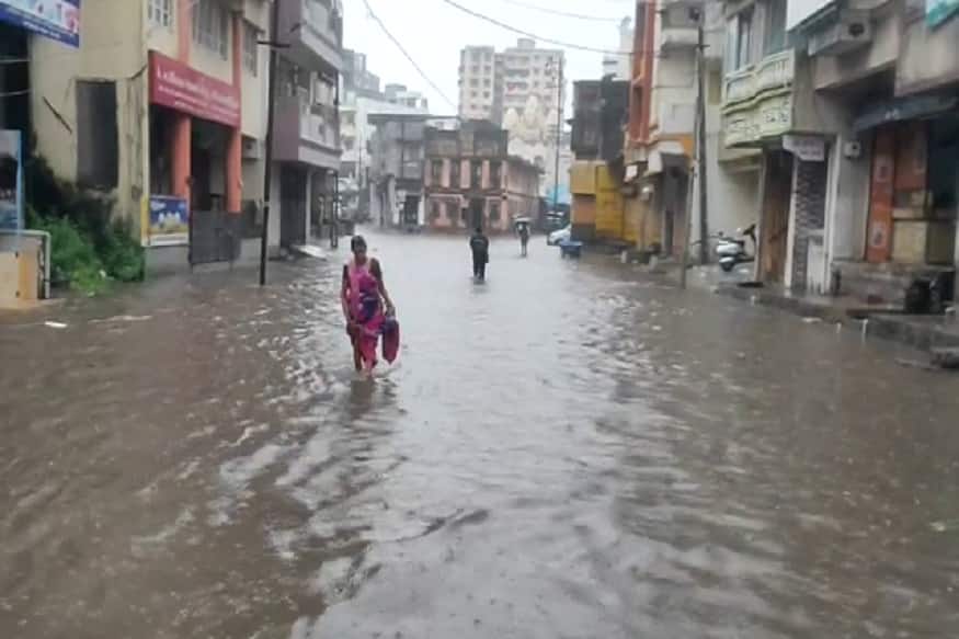 heavy rain in valsad district water logged in valsad city tvbv News18 Gujarati