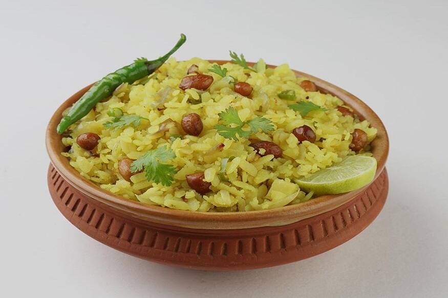 raw banana poha recipe– News18 Gujarati