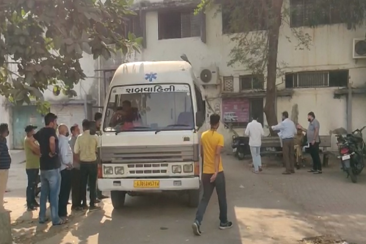 A family alleges that a prisoner died and was beaten during treatment ...