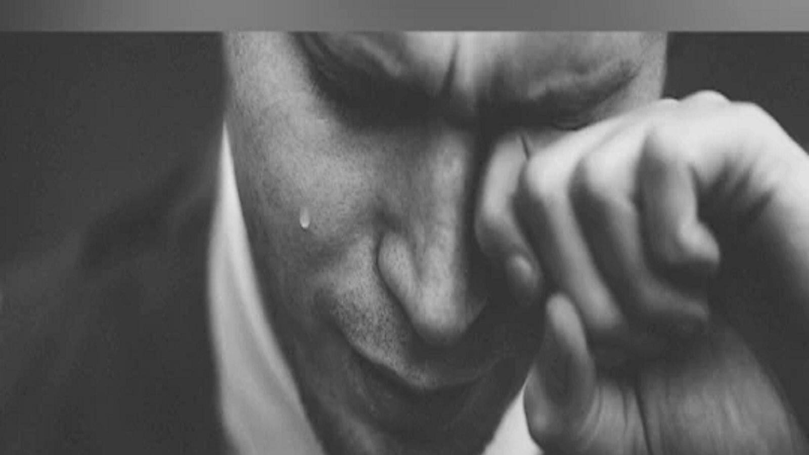 man cry while eating suffers frome rare syndrome know about crocodile ...