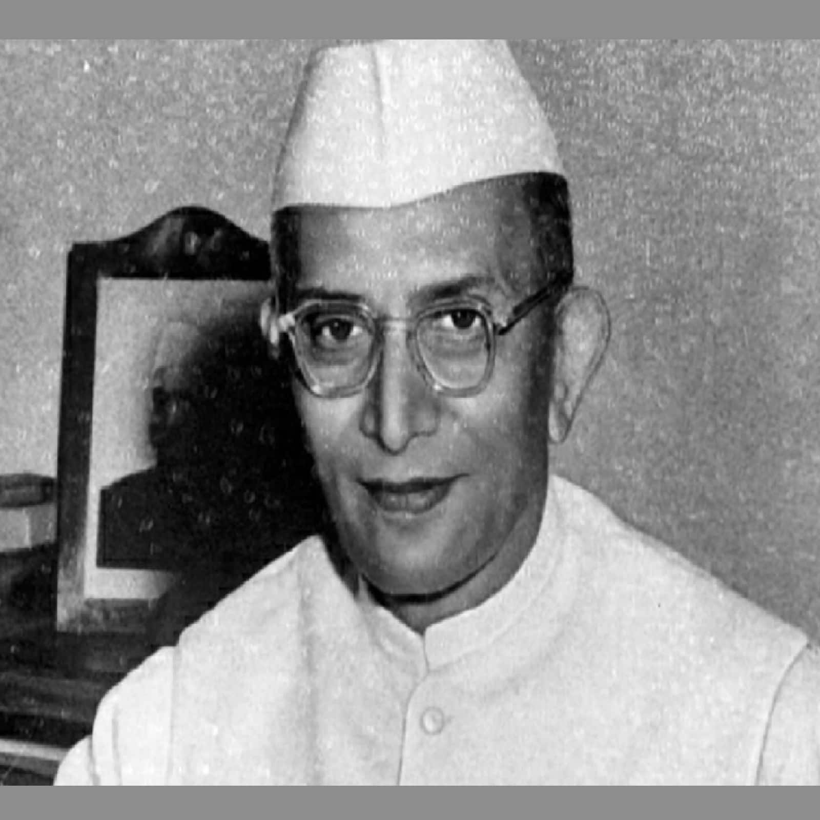 પુણ્યતિથિ: જ્યારે ગોધરા રમખાણોને કારણે મોરારજી દેસાઈને છોડવું પડ્યું ...