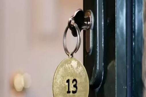 why hotels avoid room number 13 know the reason behind it - હોટેલો રૂમ ...