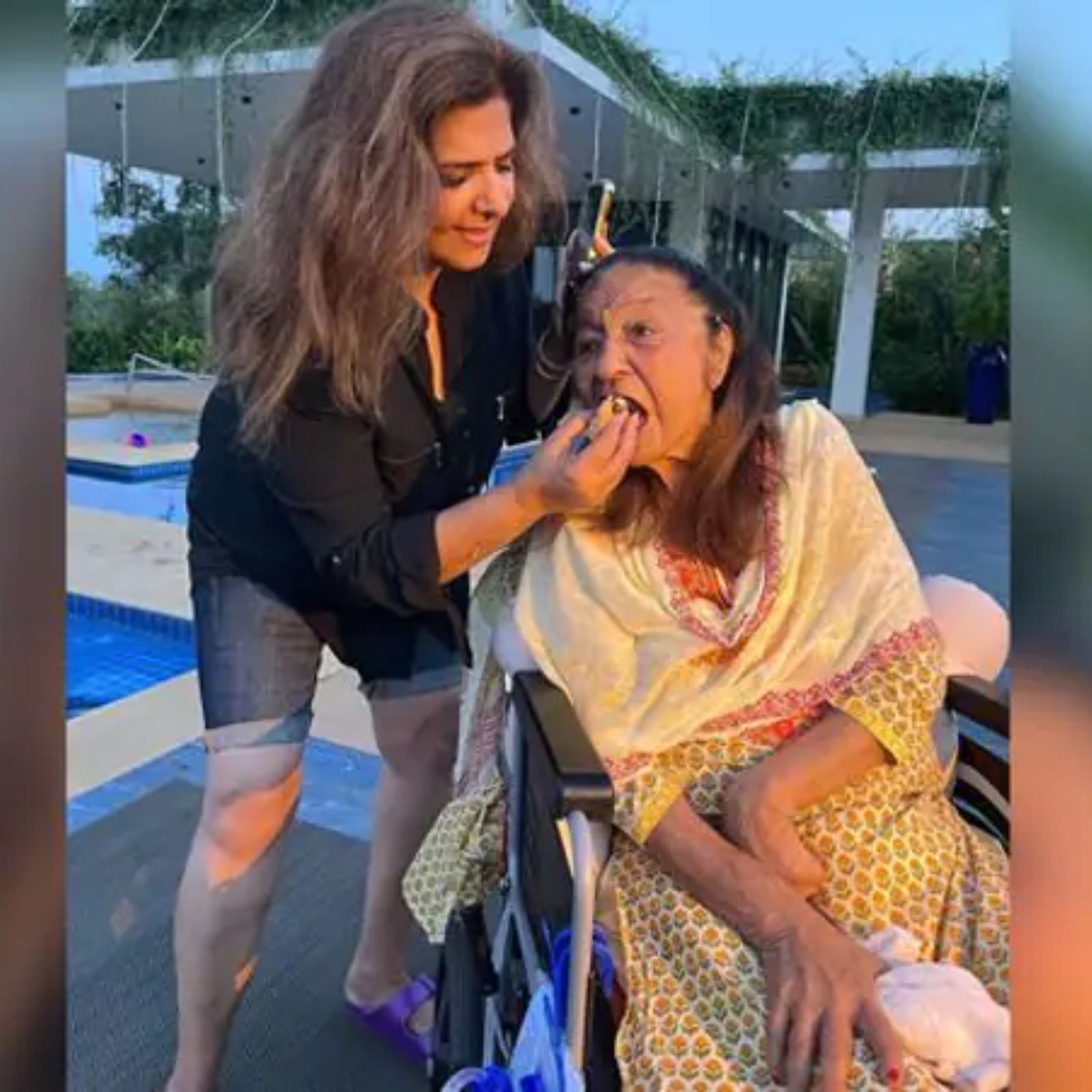 hrithik roshan nani padma rani conditions in last few years see photos ...