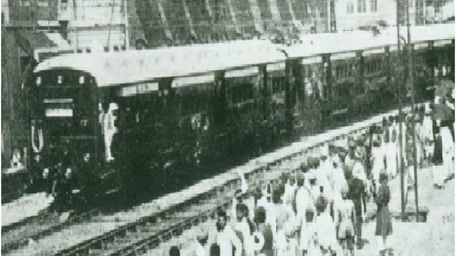 ભારતની પહેલી ઇલેક્ટ્રિક ટ્રેન - India first electric train – News18 ...