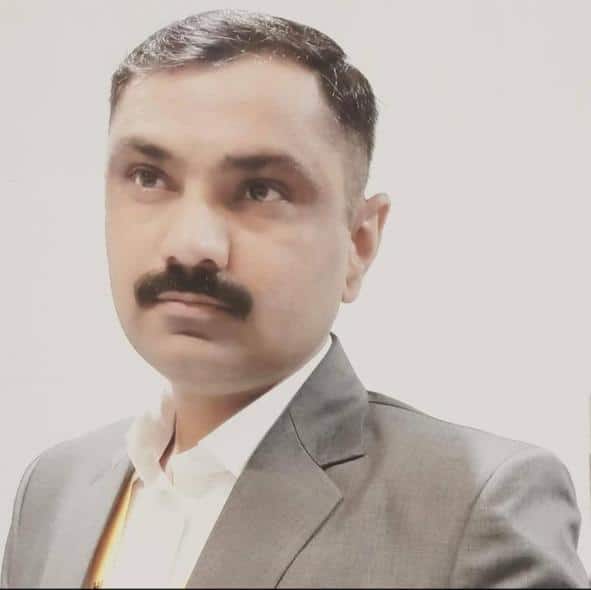 અમદાવાદ ડોક્ટર લેડીના આપઘાત બાદ પીઆઈ ખાચર ગાયબ - Ahmedabad doctor lady ...