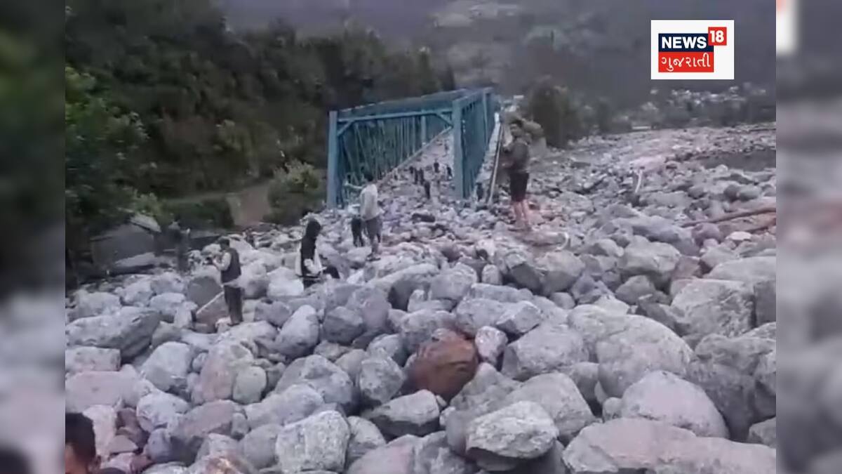 himachal pradesh heavy rain in manali cause flash flood in anjani ...