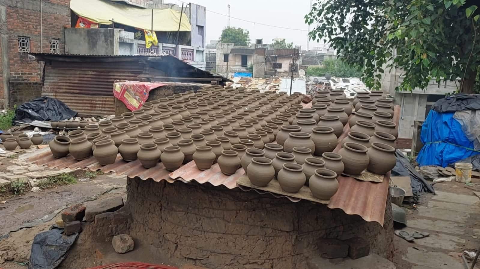 વડોદરાનો આ પરીવાર છેલ્લા 150 વર્ષથી બનાવે છે માતાજીના ગરબા, મુંબઈ ...