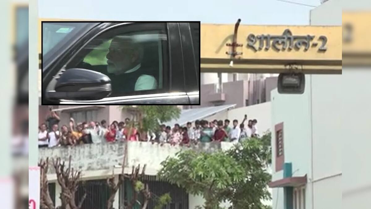 PM Modi meet beneficiaries of Pradhan Mantri Surya Ghar Muft Bijli ...