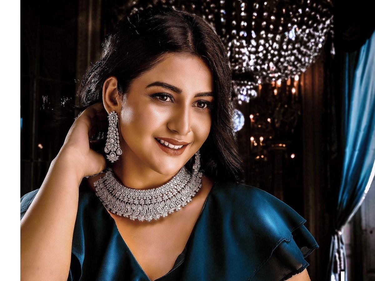 محض 22 سال کی عمر میں اداکارہ Sahana کی موت سے پھیلی سنسنی، ماں کا ...