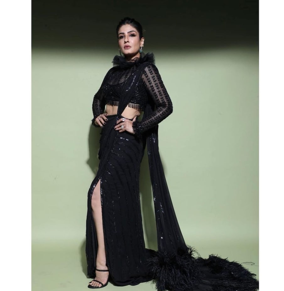 bollywood actress raveena tandon bold photoshoot as she shows cleavage ...