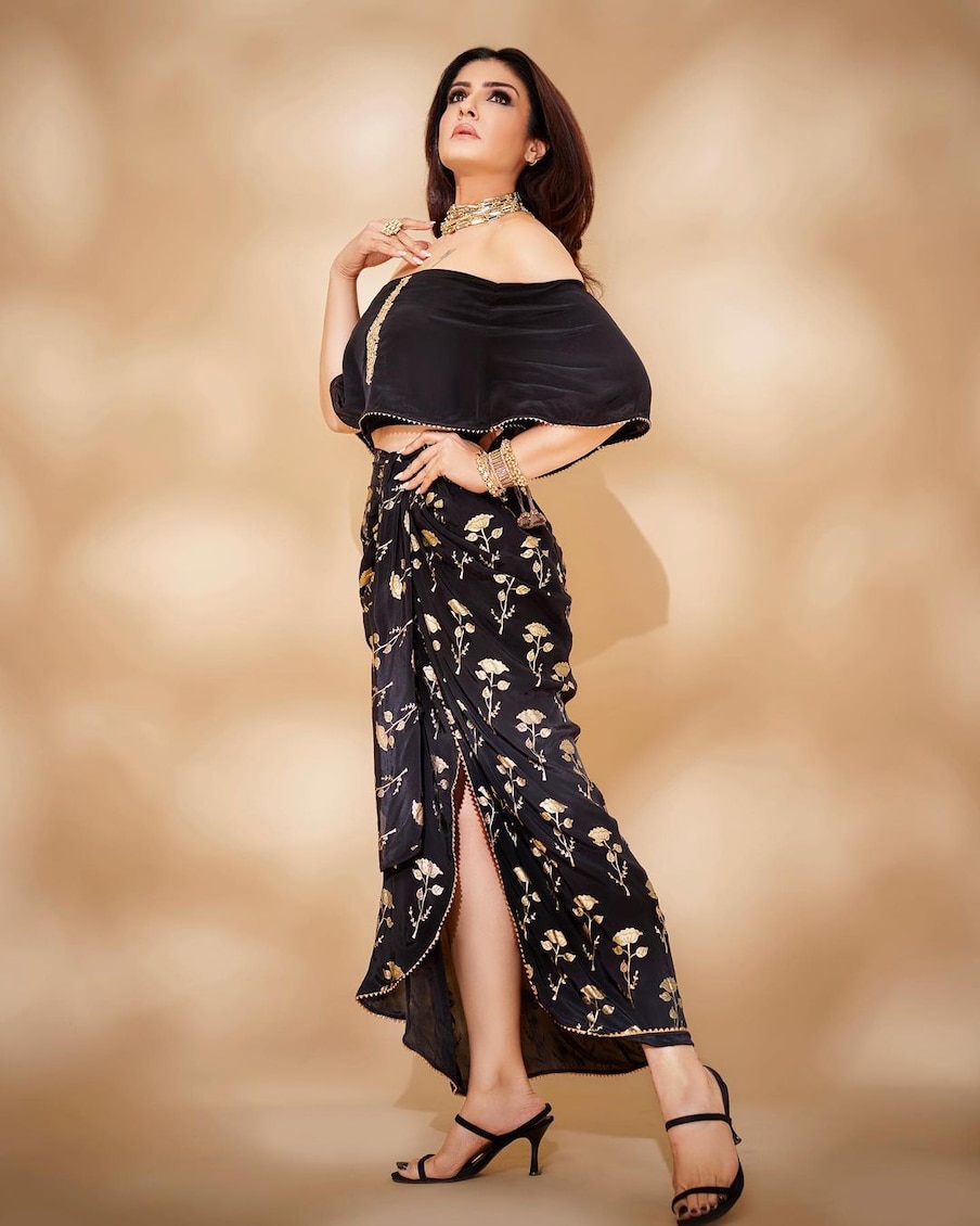 bollywood actress raveena tandon bold photoshoot as she shows cleavage ...