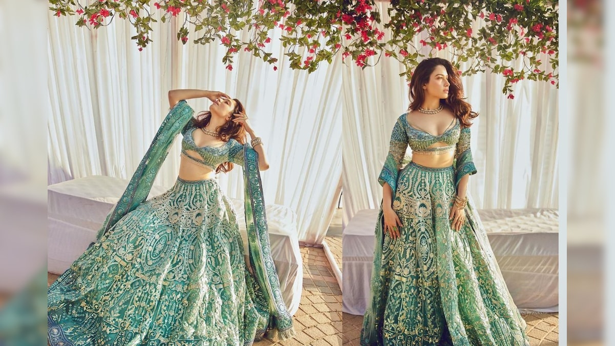 Tamannaah bhatia wedding lehenga with unique blouse is perfect for ...