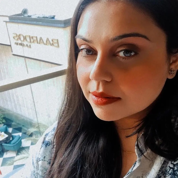 کیا آپ نے دیکھیں وراٹ کوہلی کی بہن بھاونا کوہلی کی یہ تصویریں، خوبصورتی میں بھابھی انوشکا کو ...