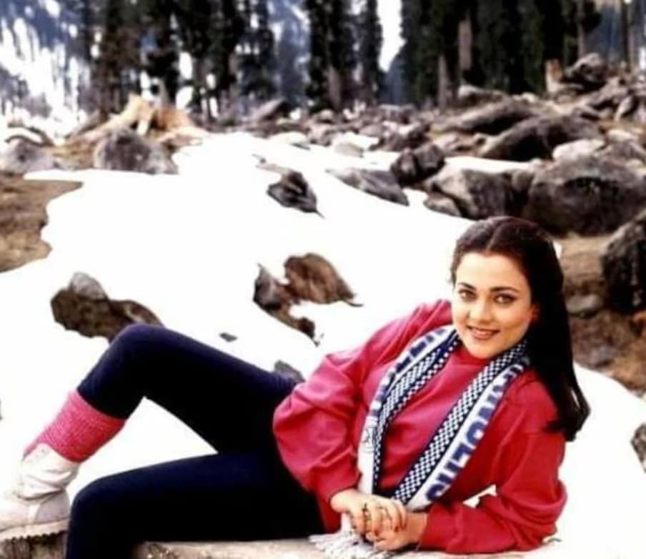 Mandakini sizzling waterfall scene from ram teri ganga maili 1985 movie ...