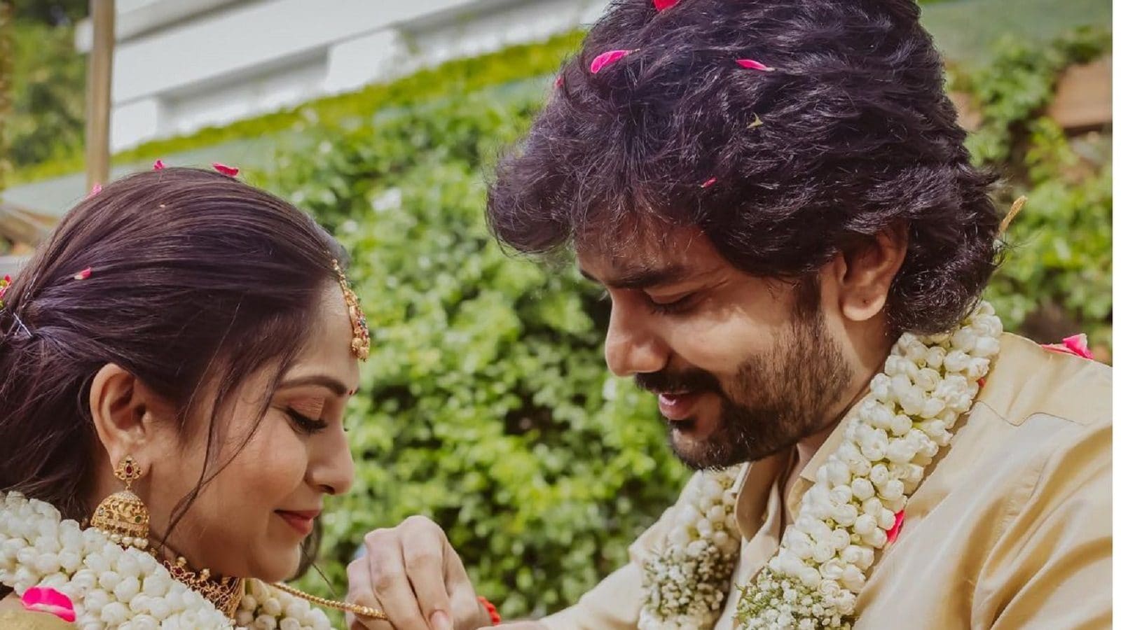 South star kavin raj gets married to his longtime girlfriend monicka ...